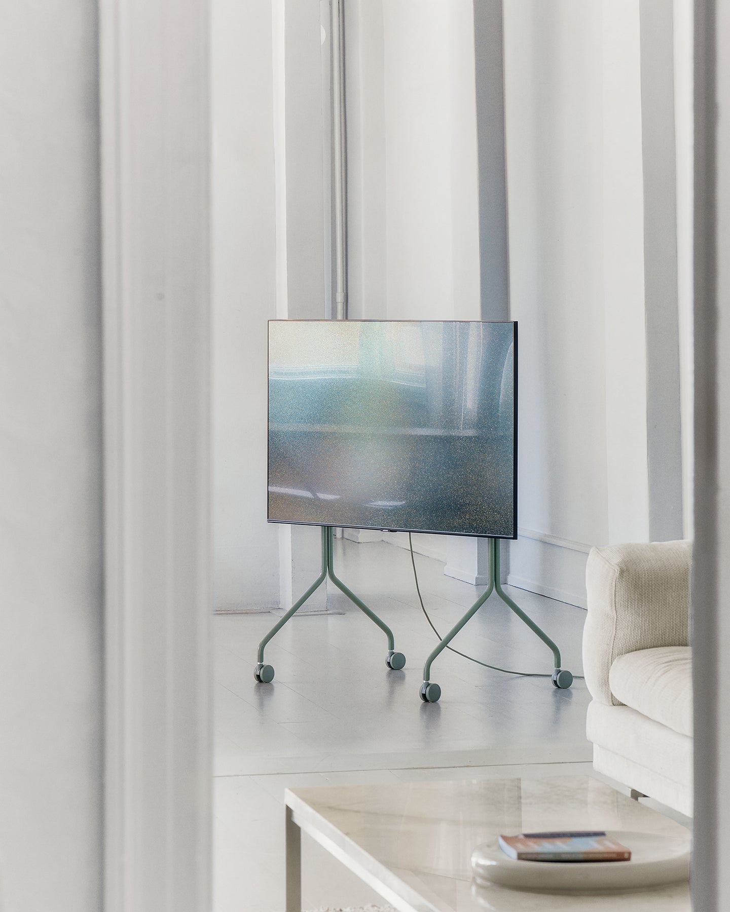 Moon Rollin' - Mossy Green