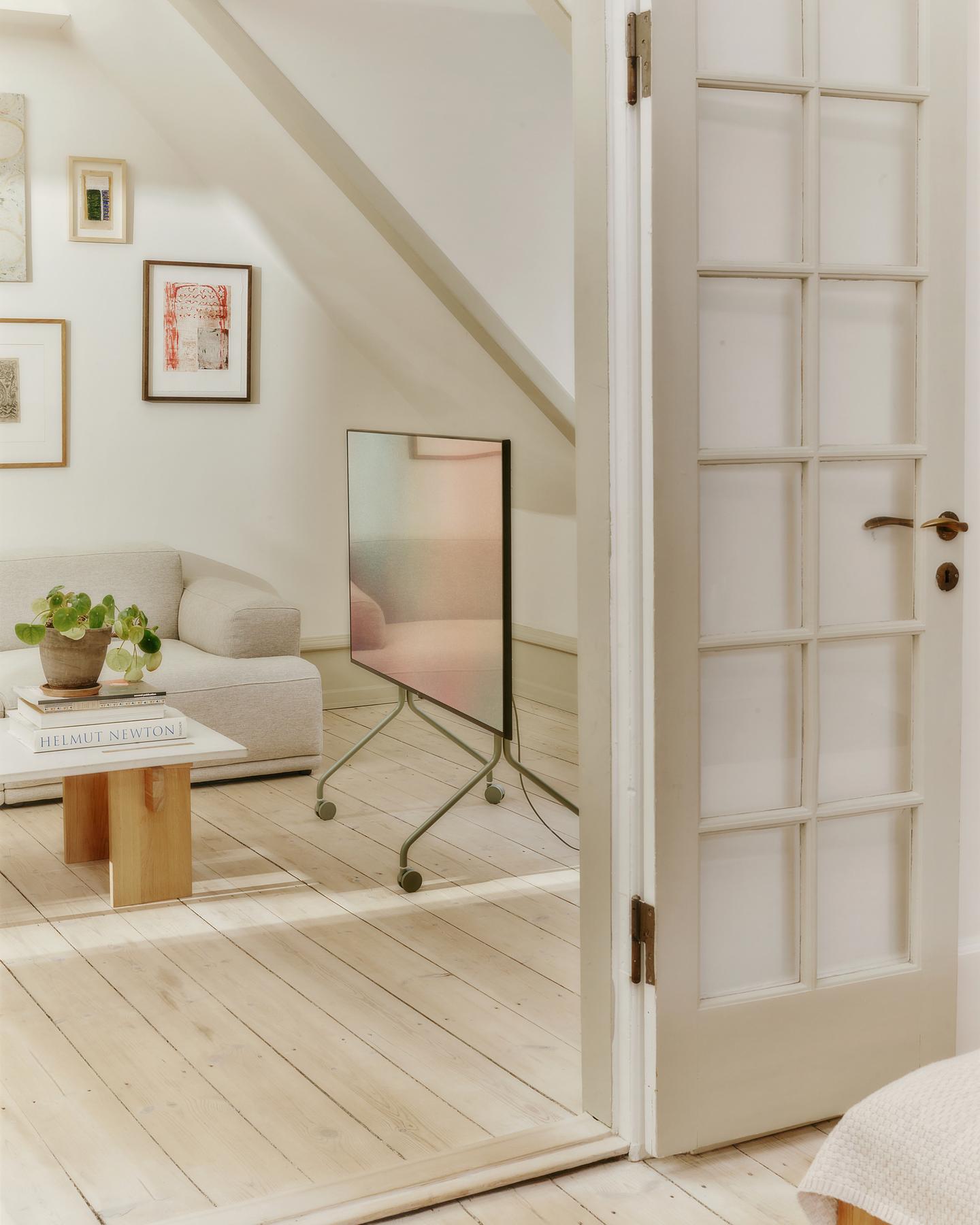 Moon Rollin' - Mossy Green